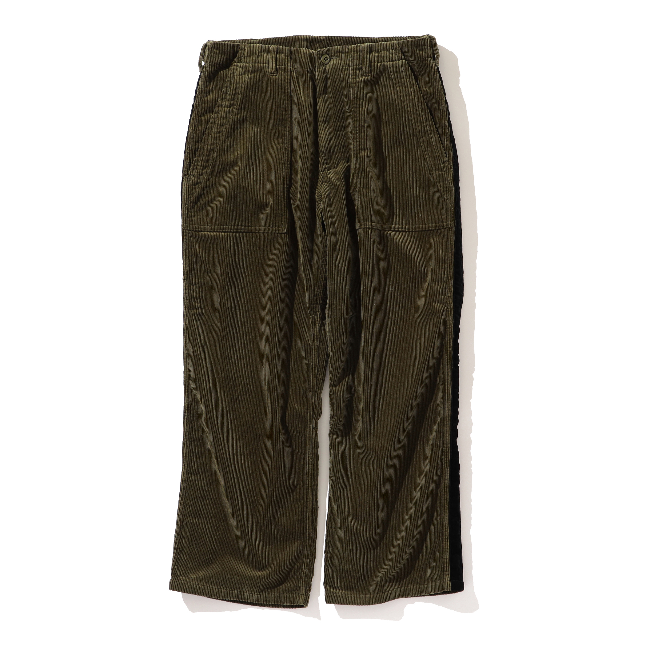 J.Crew × BEAMS PLUSが表現する”懐かしくも新しい”アメリカントラディショナルの交差点｜雑誌Begin(ビギン)公式サイト